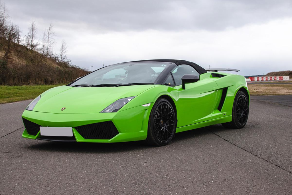 How Fast Can a Car go in Reverse? | A Detail Guide - Auttomotive