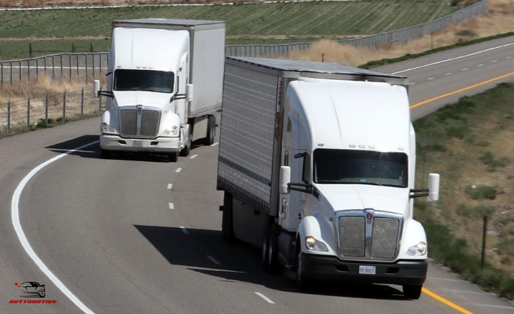 How to Drive a Semi-Truck Safely - Auttomotive